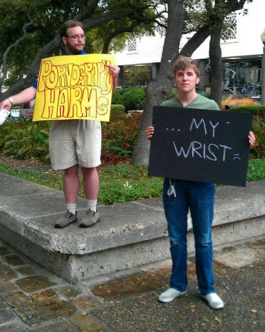 25+ Photos That Are Funny Because They're True