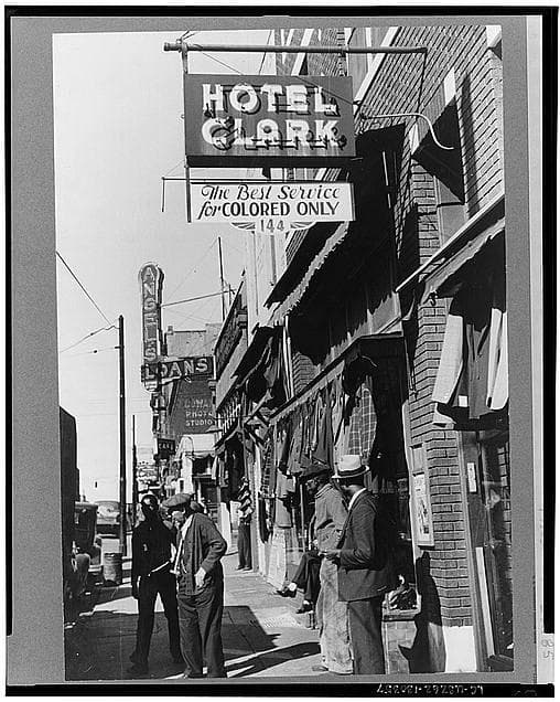 20 Sobering Photos of Segregation at Work in 20th Century America