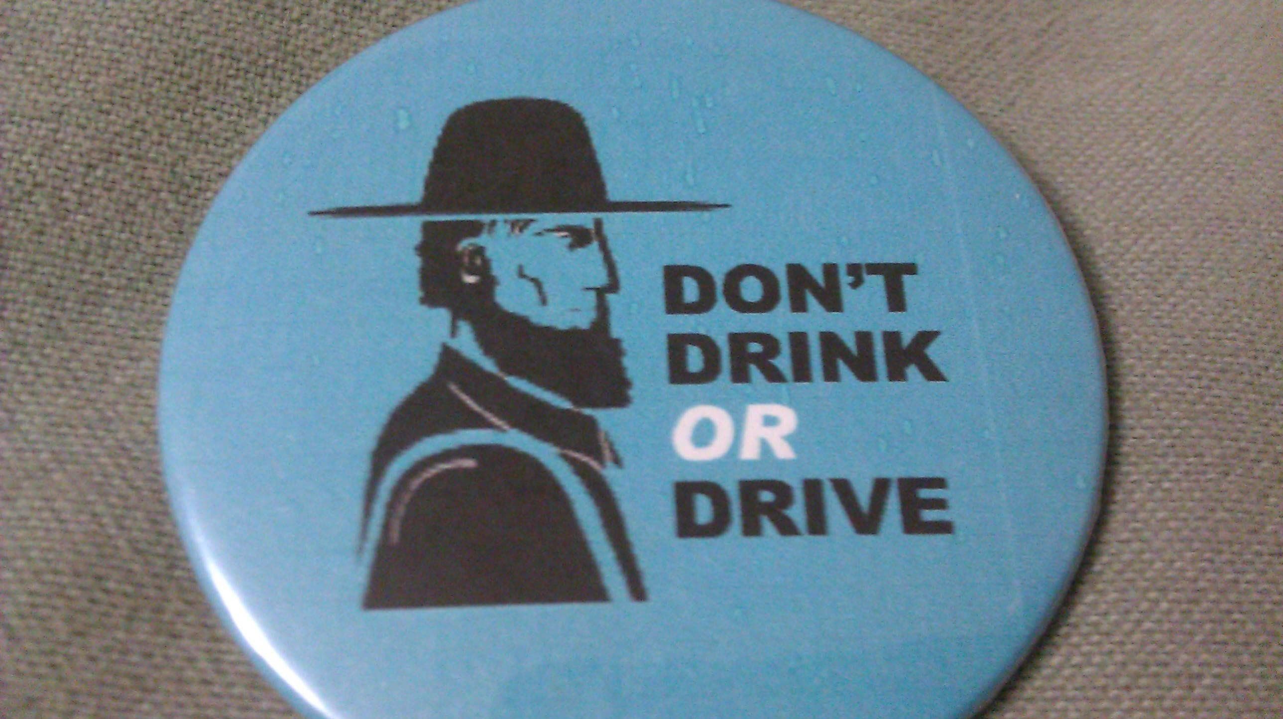 12 Funny Amish Photos of Buggies and More