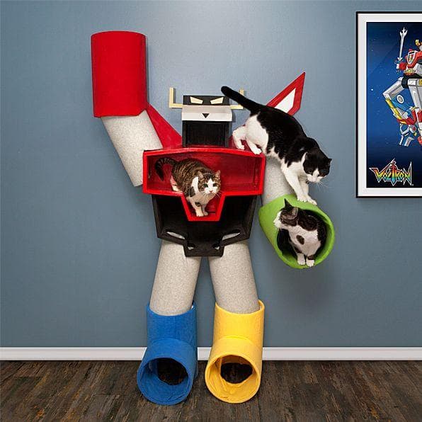 22 Nerdy Animal Habitats Built by Dorky Pet-Owners