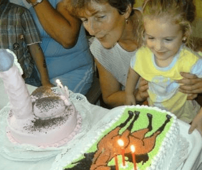 The 28 Most WTF Birthday Party Photos Ever