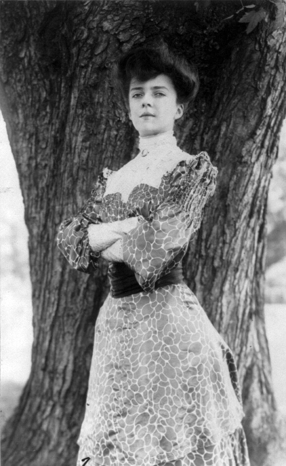 15 Scandalous Facts about Wild First Daughter Alice Roosevelt