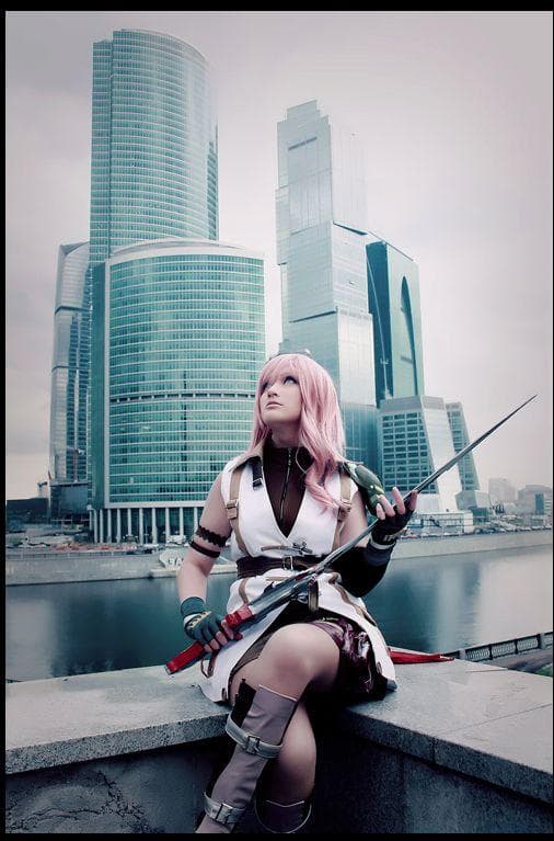 Female Final Fantasy Cosplay