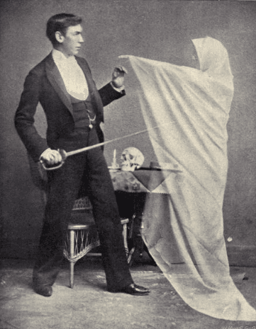 17 Creepy Examples of Victorian Spirit Photography