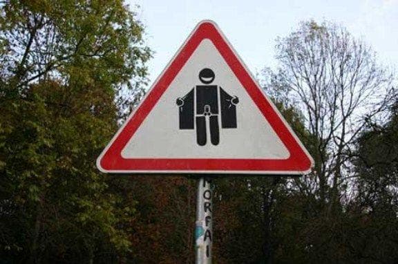 24 Foreign Road Signs That Make Absolutely No Sense
