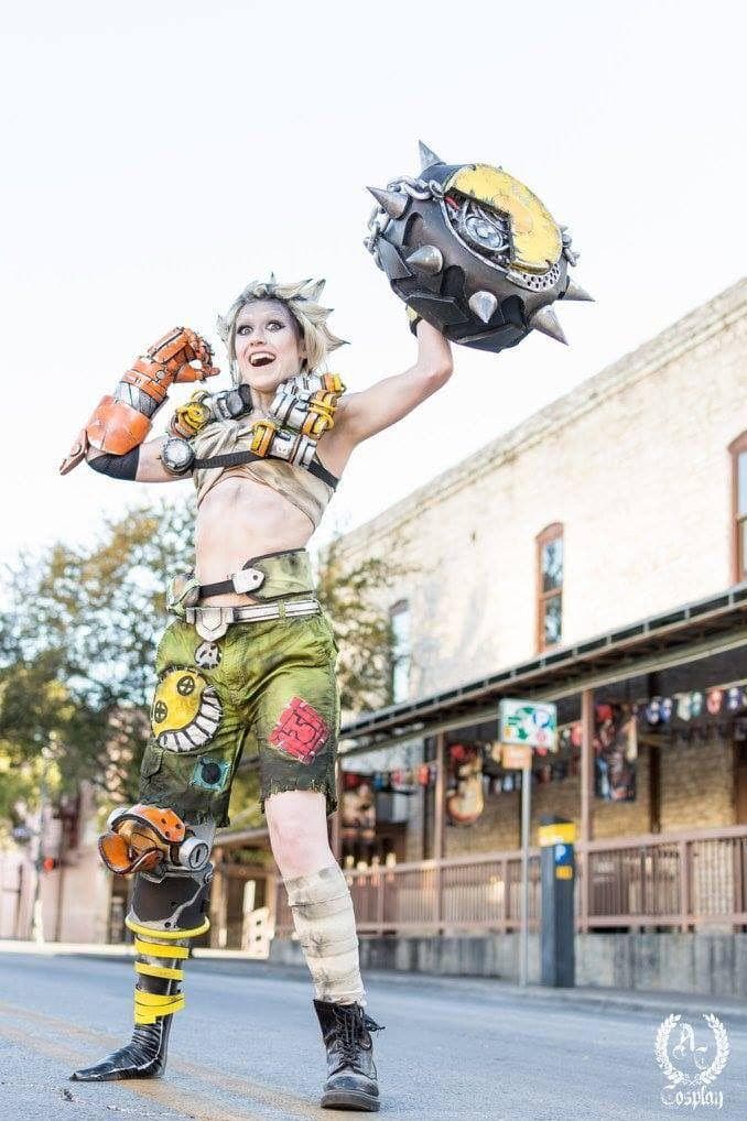 25 Awesome Genderbend Overwatch Cosplays
