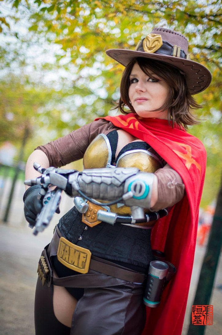 25 Awesome Genderbend Overwatch Cosplays