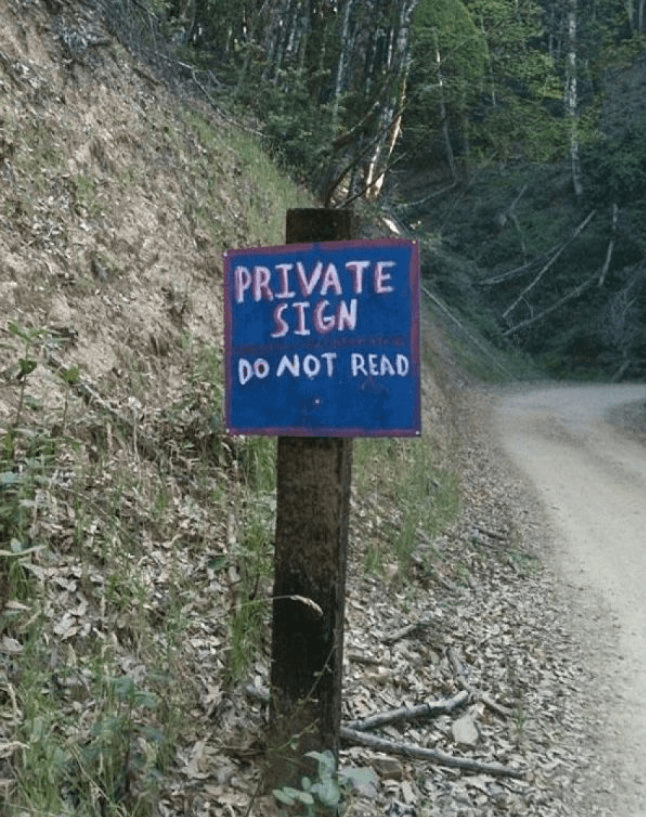 28 Confusing Signs That Can't Make Up Their Damn Mind