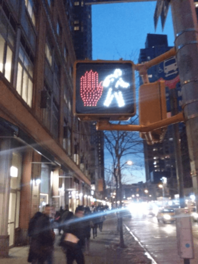 28 Confusing Signs That Can't Make Up Their Damn Mind