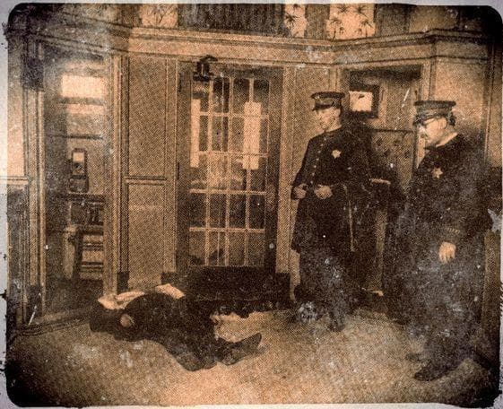 Chicago Gangland Crime Scene Photos You Don't Really Want To See
