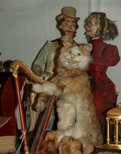 23 Horrifying Pieces Of Taxidermy That Shouldn't Exist (Photos)