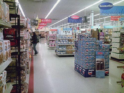 21 Vintage Department Store Photos That Show How They've Changed