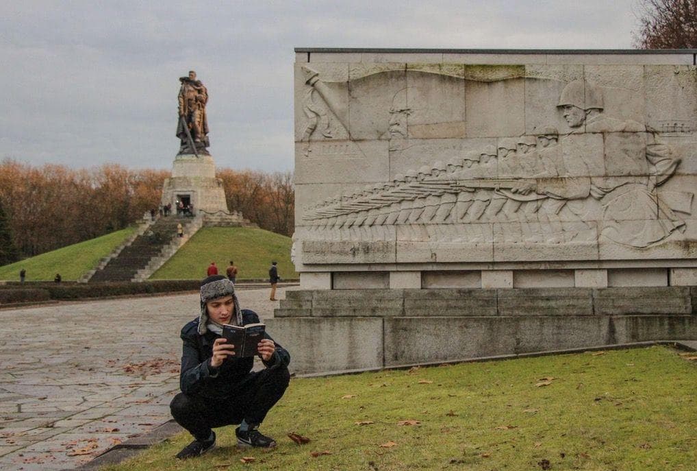 16 Super Weird Subreddits That Actually Exist