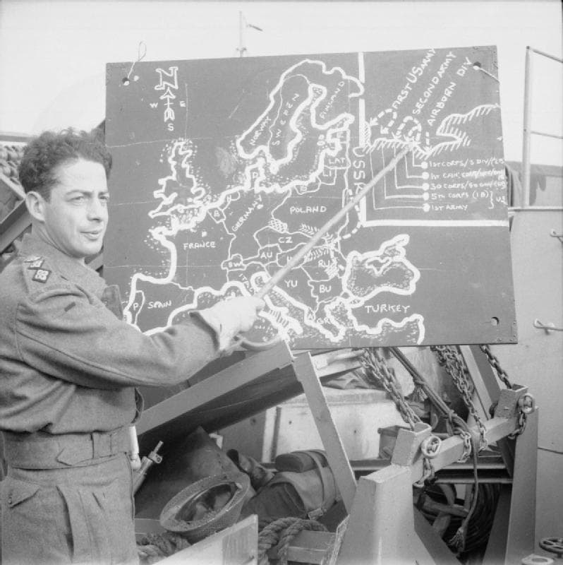 23 Rarely Seen Photos From D-Day That Will Change Your Idea Of WWII