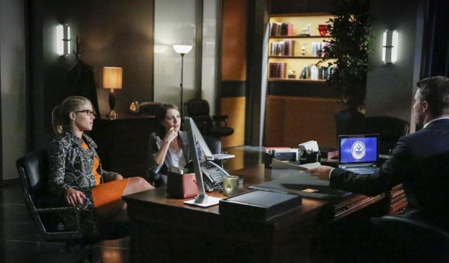 9 Reasons Arrow Needs to Shape Up or Step Off