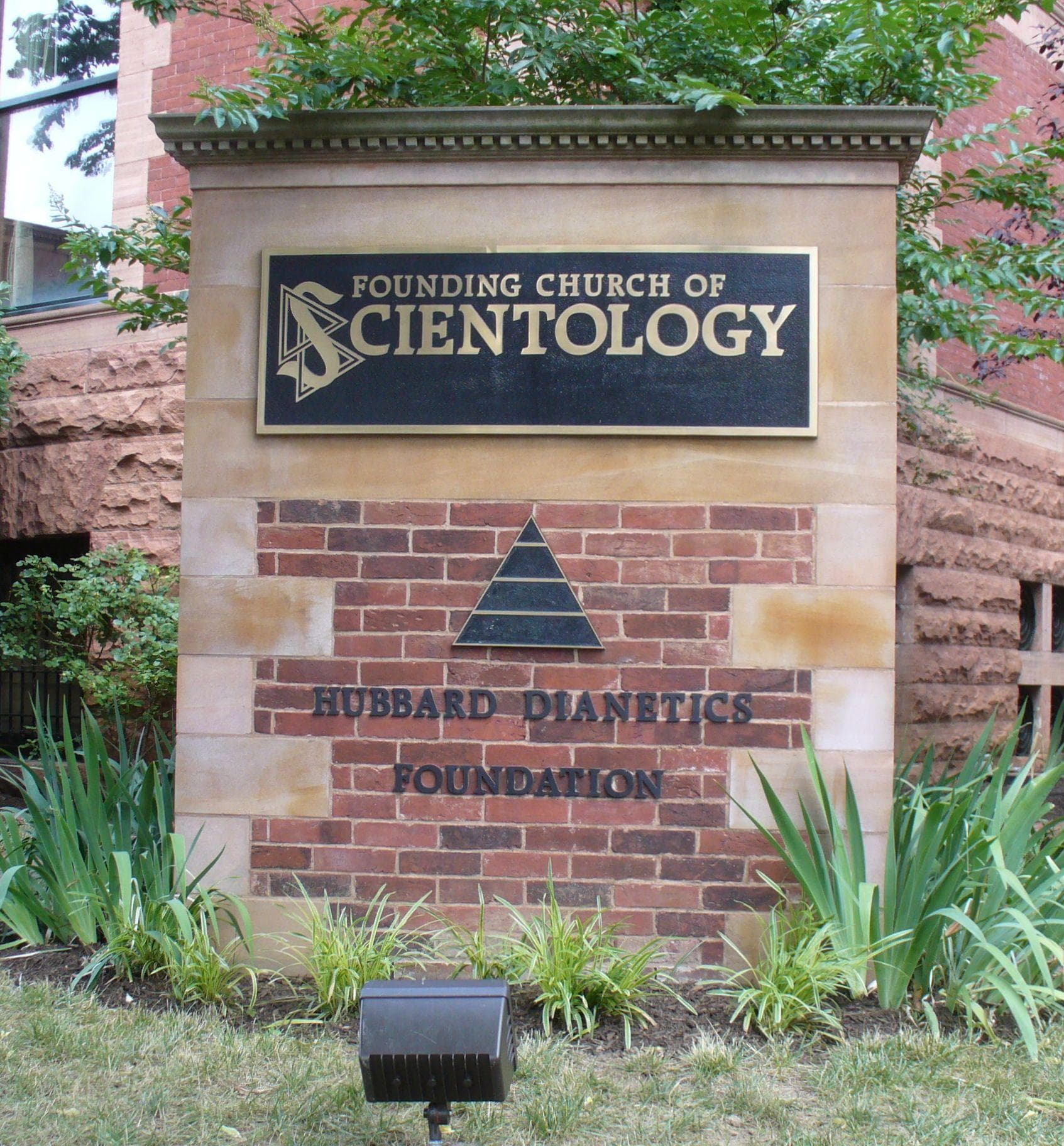 11 Intimidation Tactics Scientology Uses Against Its Enemies