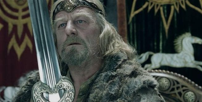 The 17 Best Weapons From Middle Earth