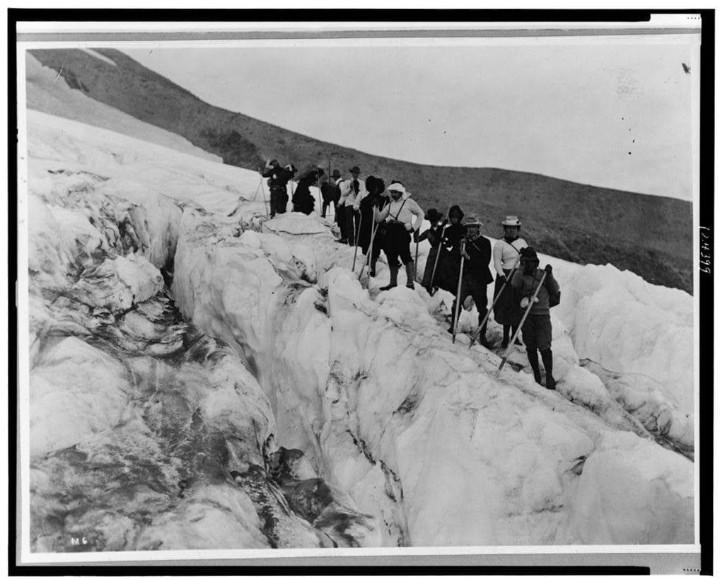 25 Badass Photos Of Old Timey Mountain Climbers