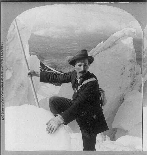 25 Badass Photos Of Old Timey Mountain Climbers
