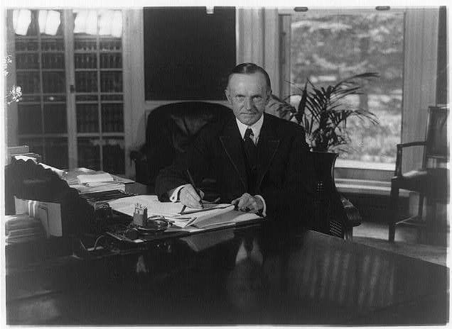 19 Oval Office Photos From Different US Presidencies