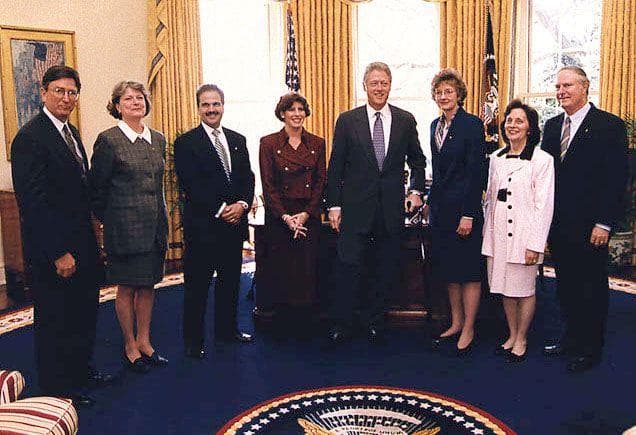 19 Oval Office Photos From Different US Presidencies