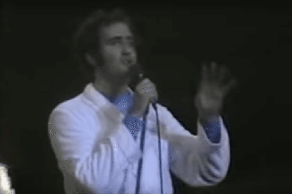 22 Insane Stories About Andy Kaufman That Prove He's An All-Time Leg
