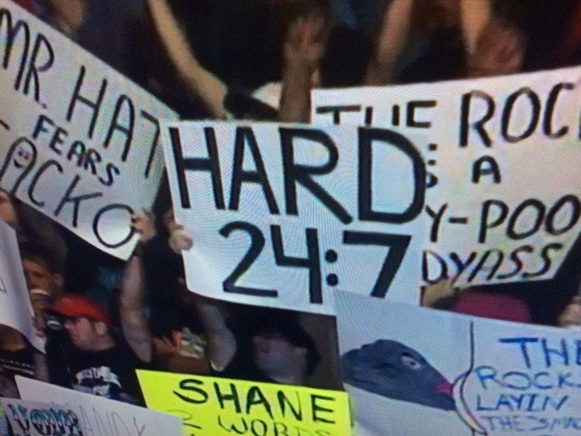 The 28 Funniest WWE Fan Signs Ever
