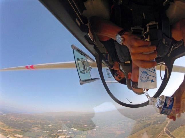 17 Photos That Defy the Laws of Physics