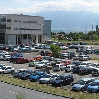 11 Reasons Why Parking Lots Are Arranged Diagonally or Straight