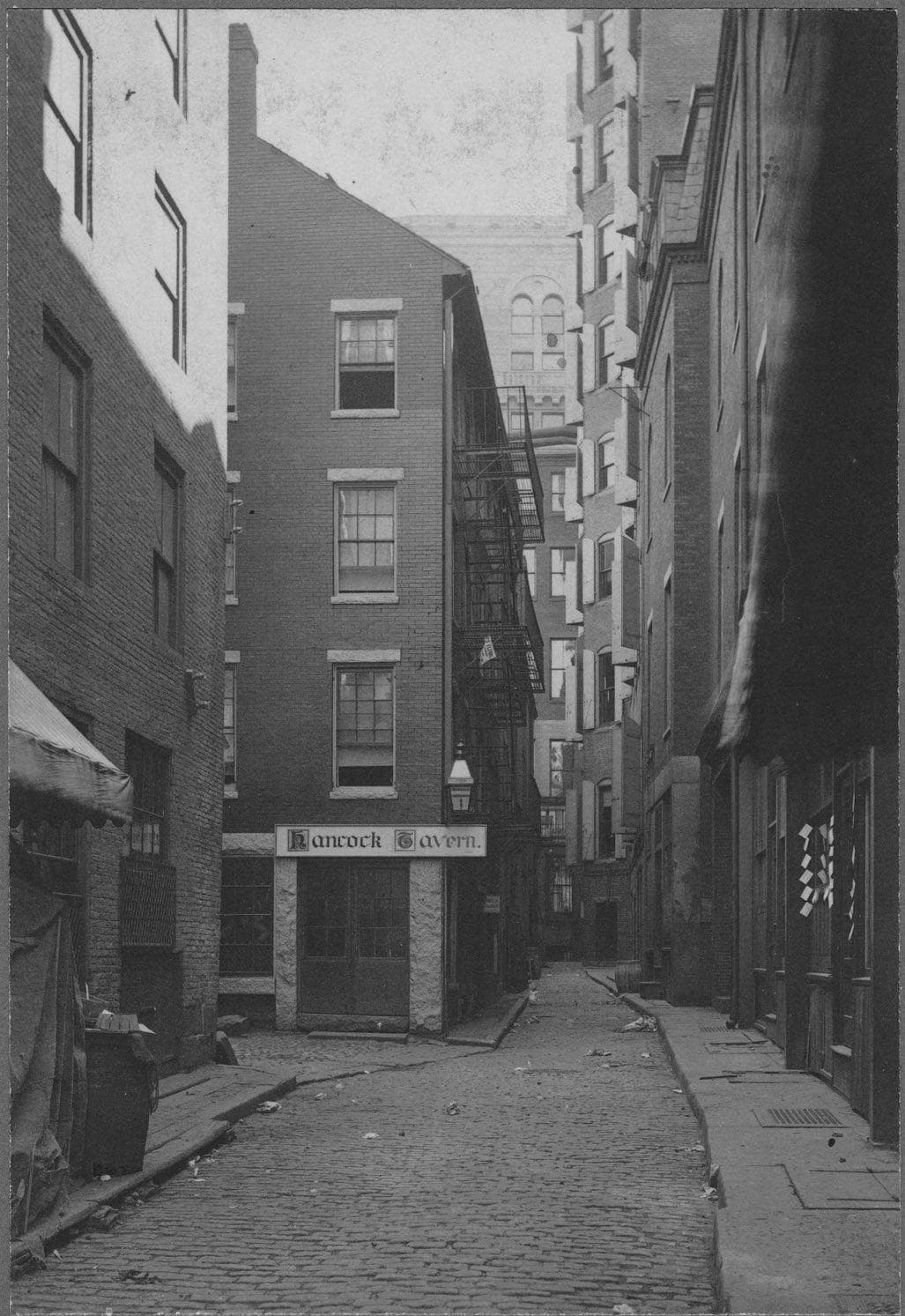 24 Photos Of Bars Around The Turn Of The 20th Century