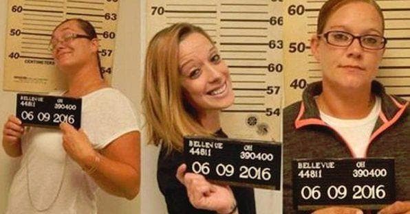 Funny Pictures Of People Smiling In Mugshots