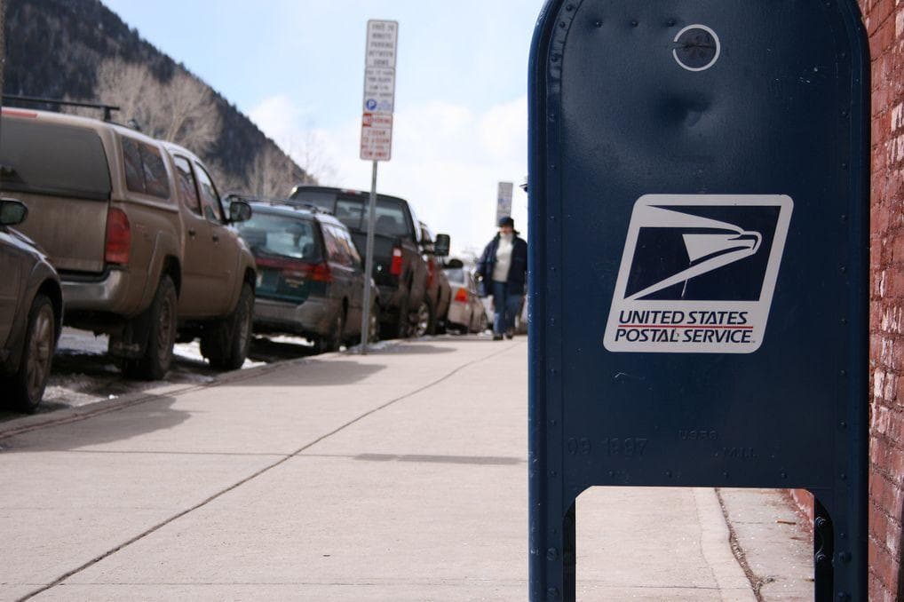 10 Notorious Criminals Who Once Worked For The Post Office