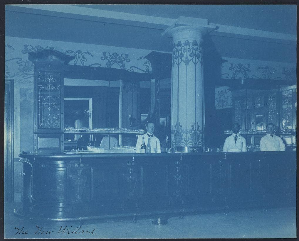 24 Photos Of Bars Around The Turn Of The 20th Century