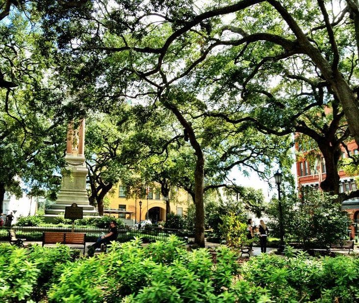 18 Savannah, Georgia Ghost Stories That Will Haunt You