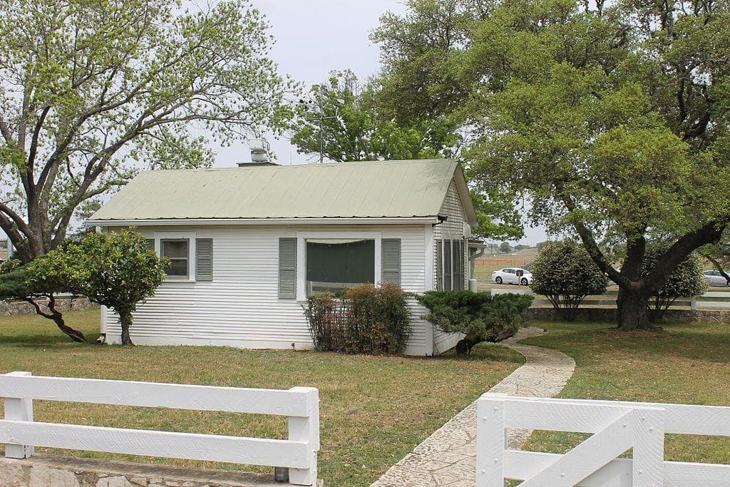 The 15 Creepiest Ghost Stories About Dallas