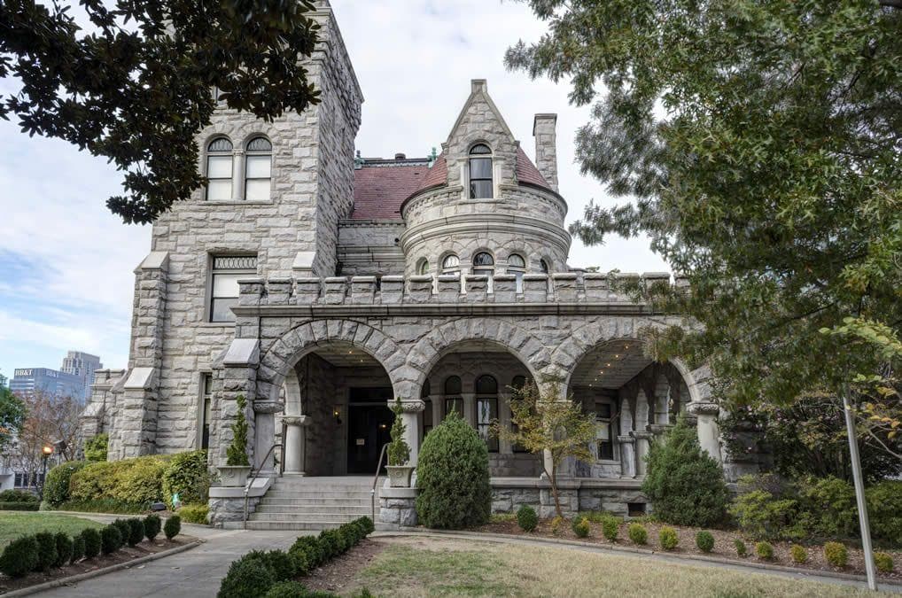 12 Atlanta Ghost Stories That'll Creep You Out