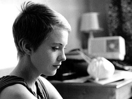 10 Tragic Stories About French New Wave Icon Jean Seberg