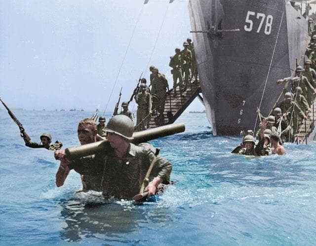 22 Incredible Colorized World War II Photos