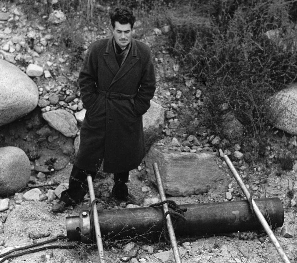 15 Bizarre Facts About Rocket Scientist Jack Parsons