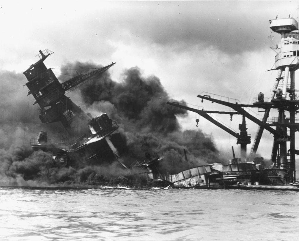 21 Grim Pictures From The Aftermath Of Pearl Harbor