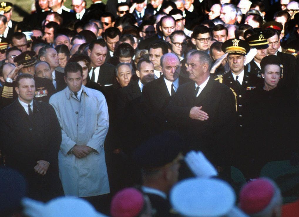 23 Somber Photos Of US Presidential Funerals