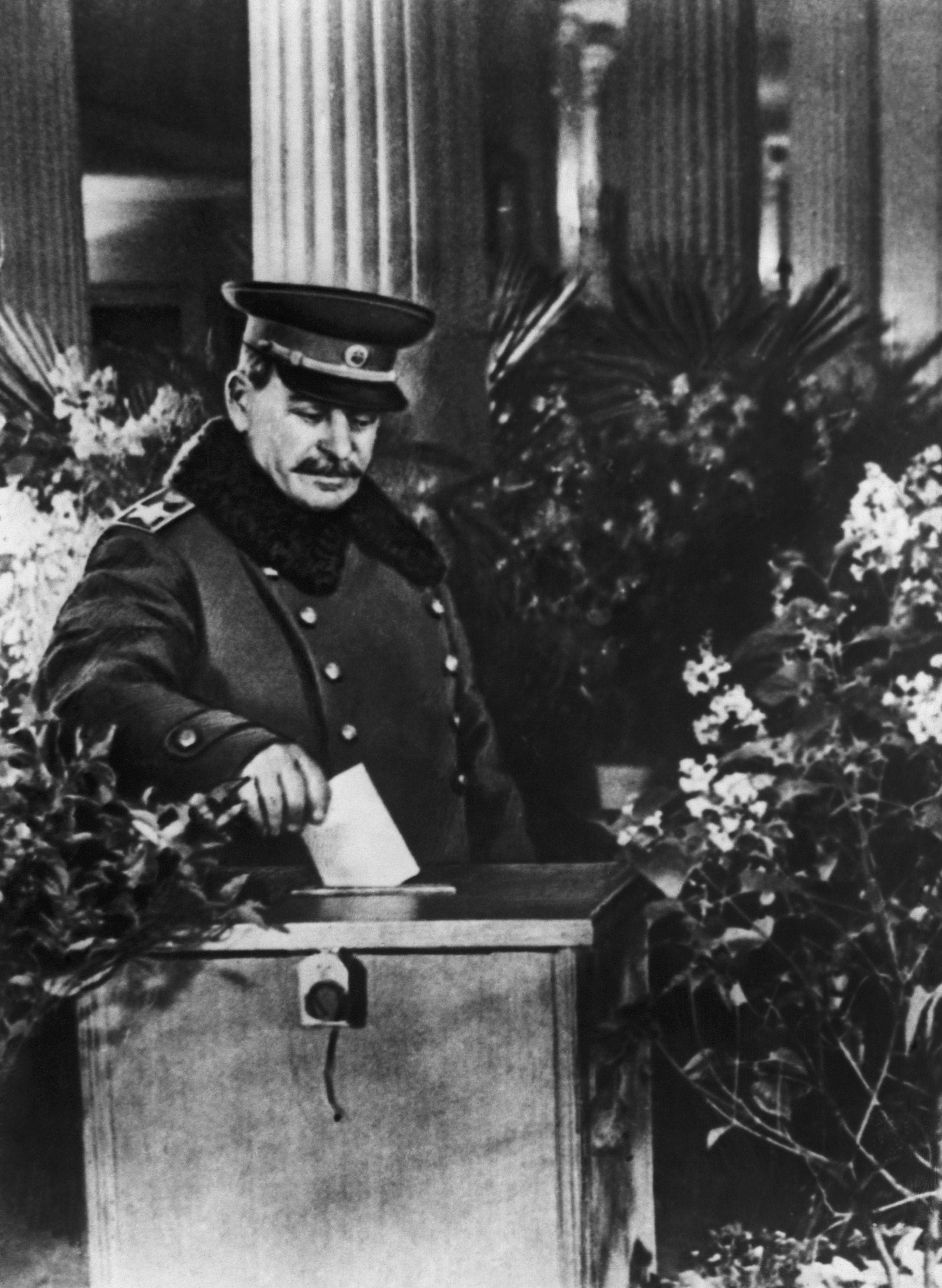 Historical Photos Of Joseph Stalin Kicking It
