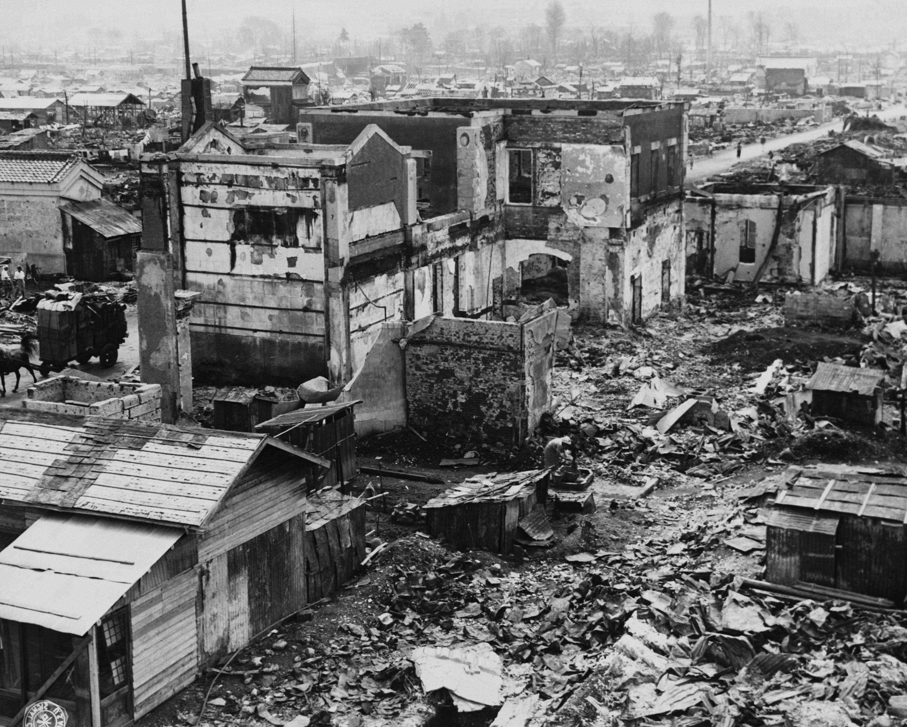 33 Eye-Opening Historical Photos Of Postwar Japan