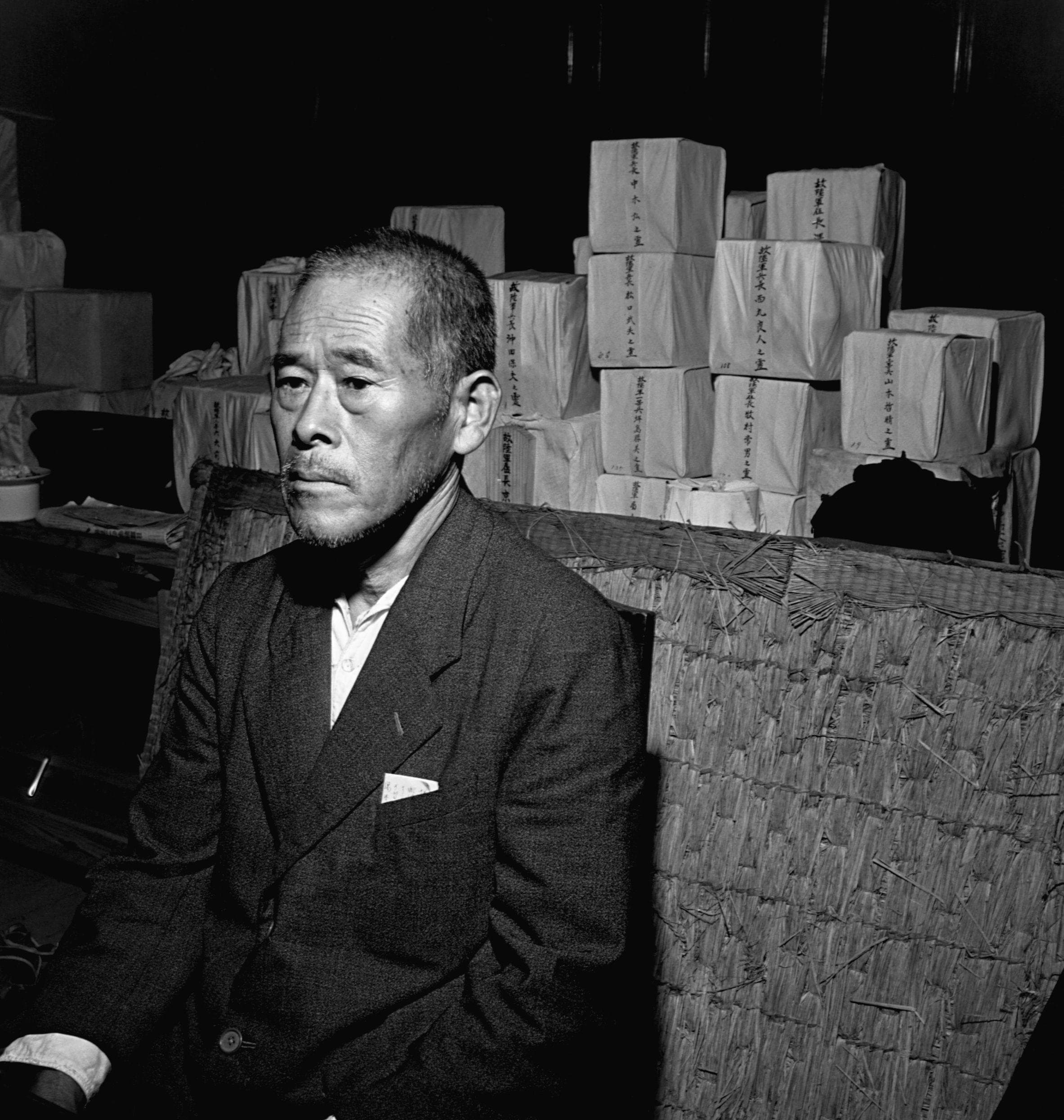 33 Eye-Opening Historical Photos Of Postwar Japan