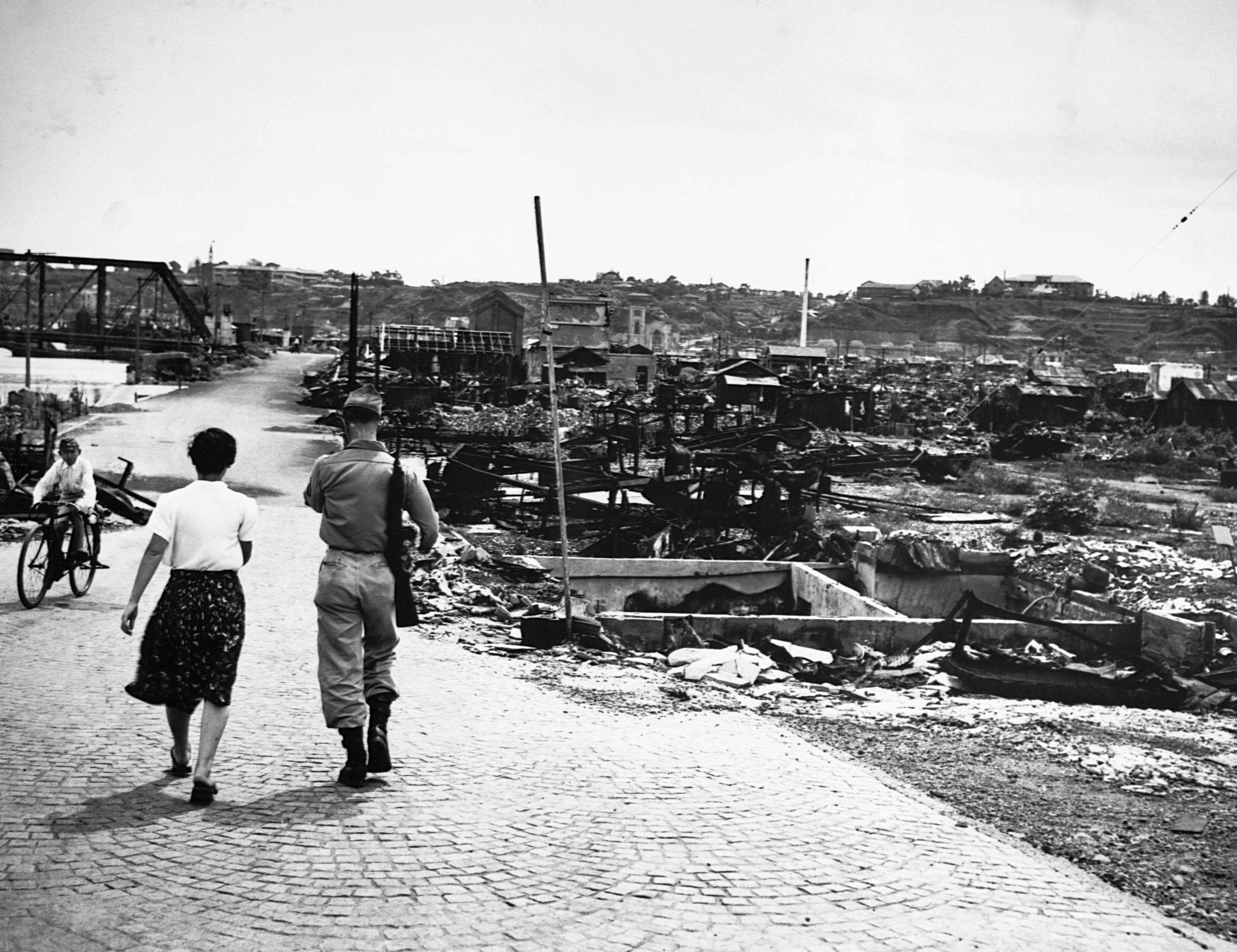 33 Eye-Opening Historical Photos Of Postwar Japan