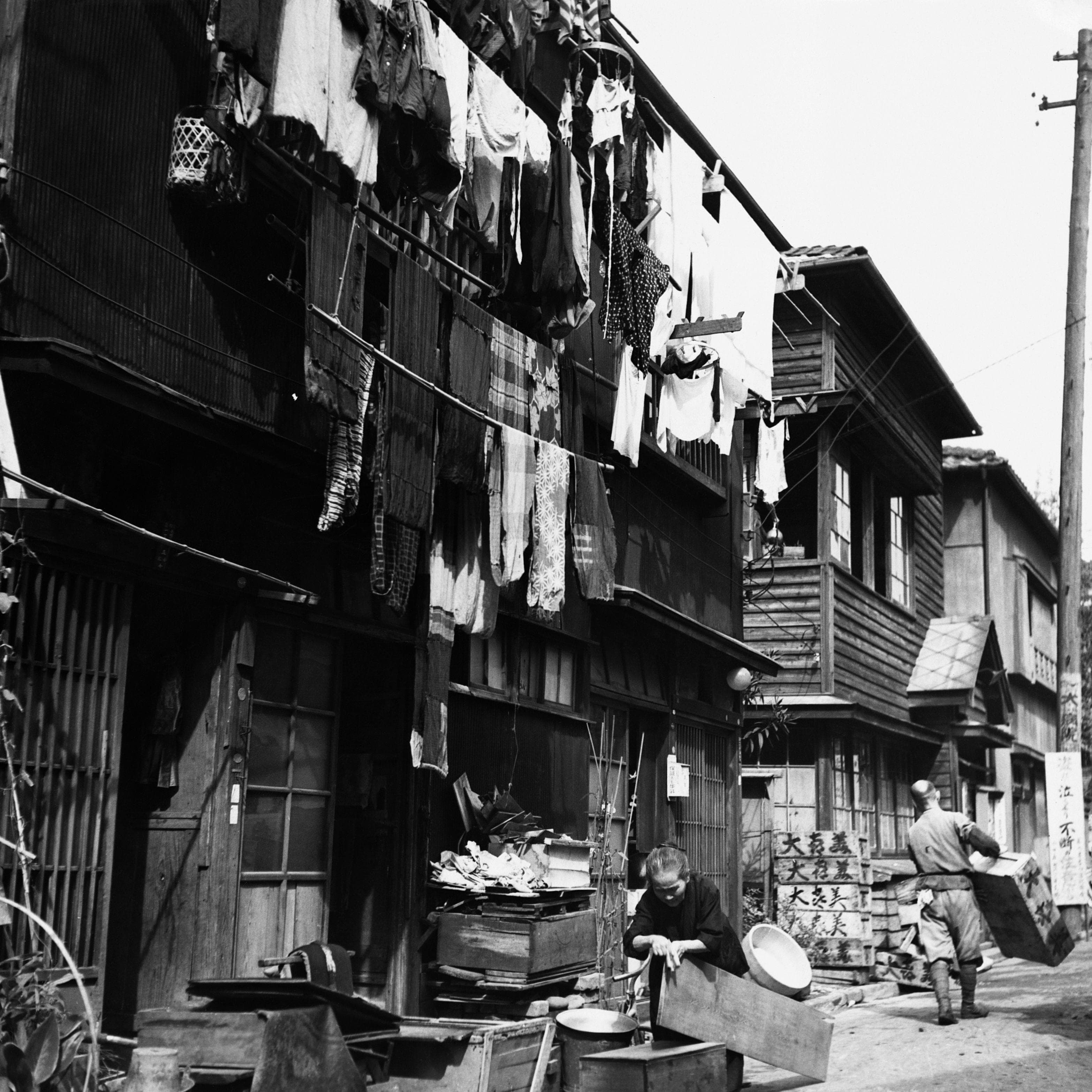 33 Eye-Opening Historical Photos Of Postwar Japan