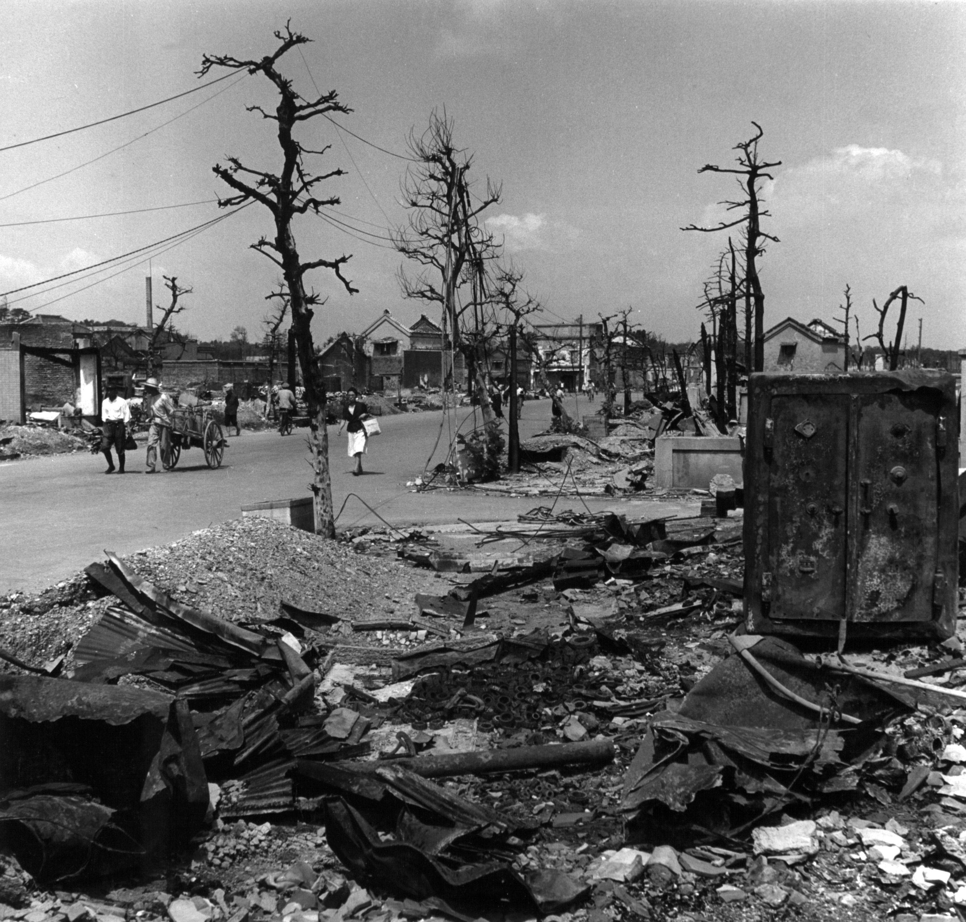 33 Eye-Opening Historical Photos Of Postwar Japan