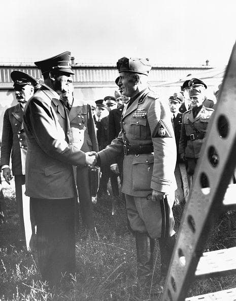 20 Rare Photos Of Axis Powers Hanging Out Together
