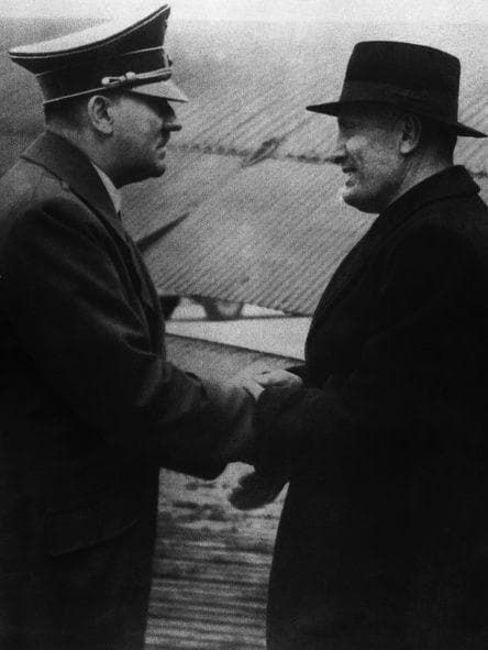 20 Rare Photos Of Axis Powers Hanging Out Together