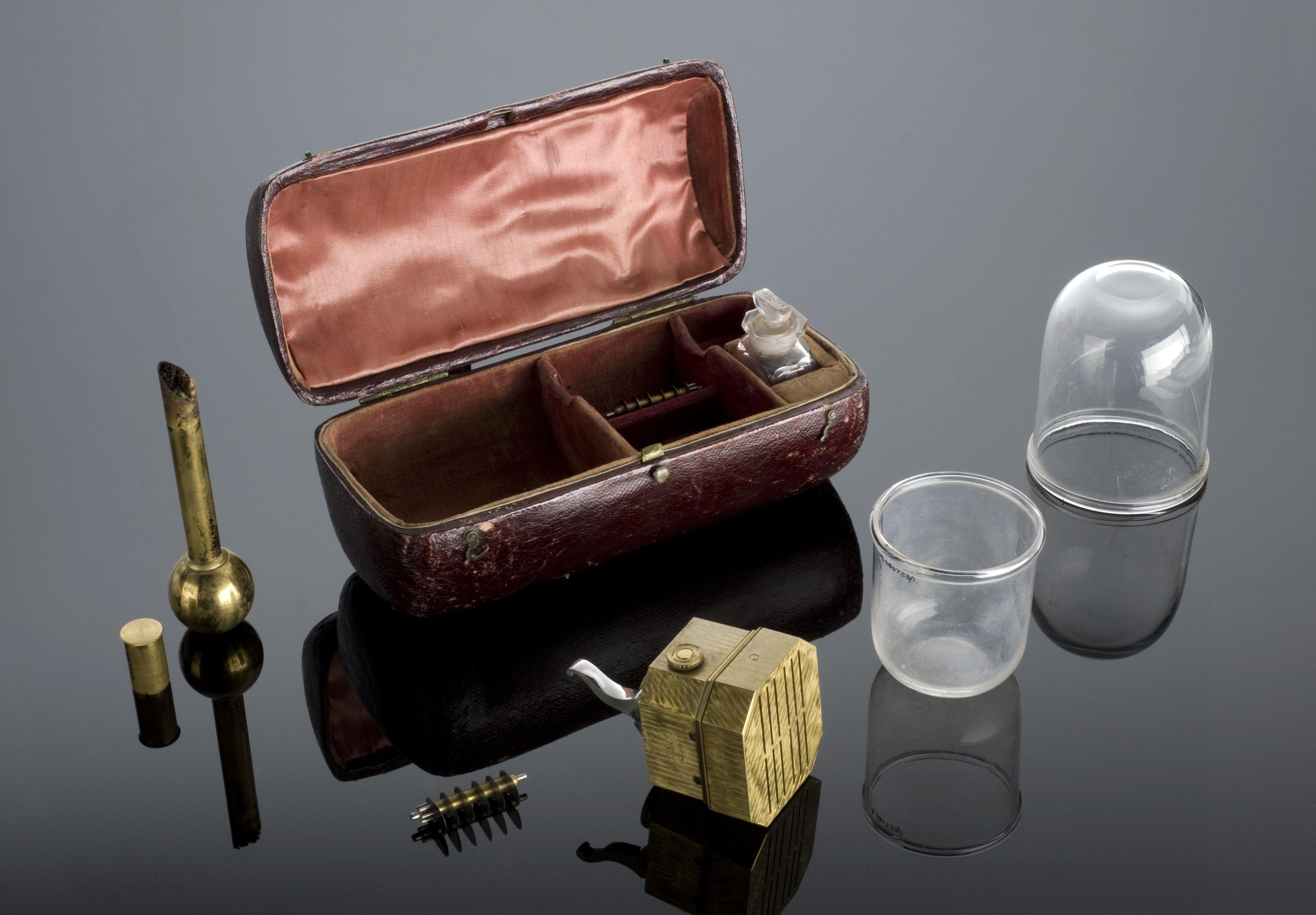 The Horrifying History Of Bloodletting And Leeching